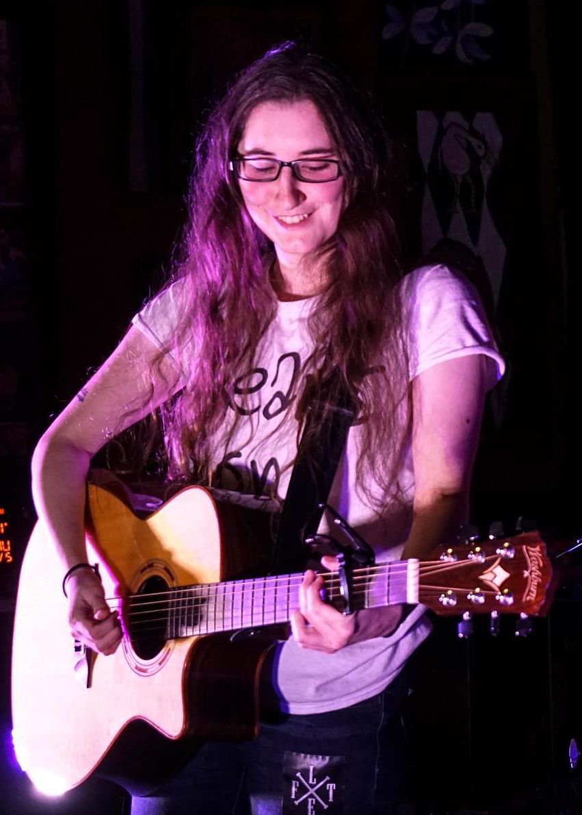 Bio – Amanda Rose Riley